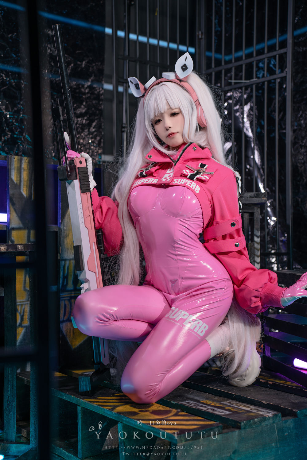 咬一口兔娘ovo – NIKKE：爱丽丝 [52P+1V/1.00GB] – 雪花次元