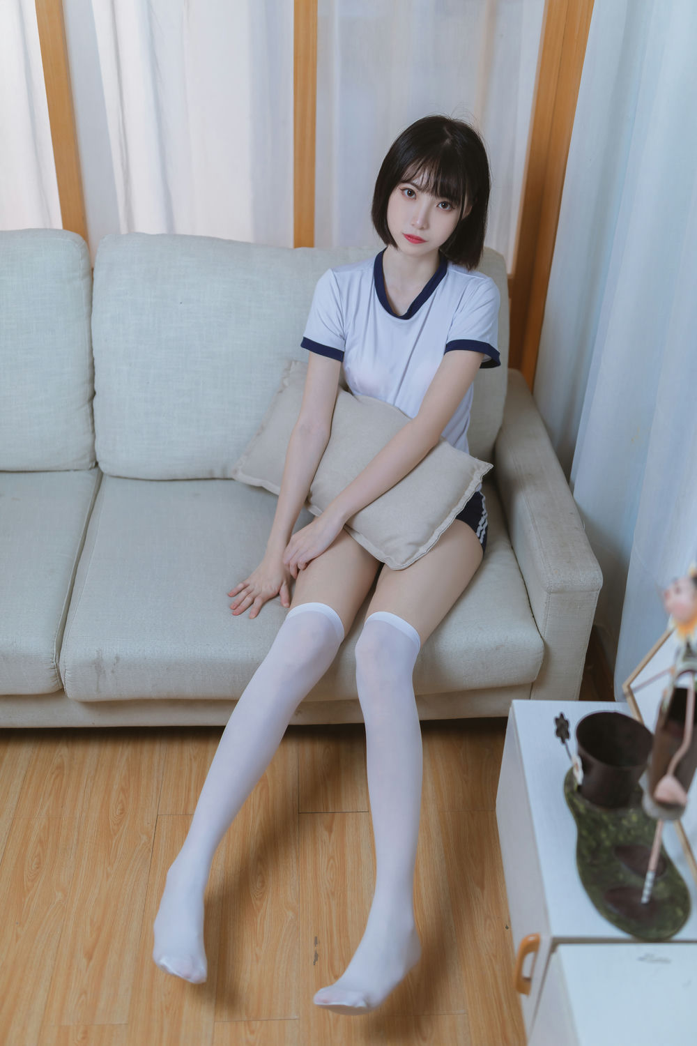 许岚LAN – 放学回家 [31P/443MB] – 雪花次元